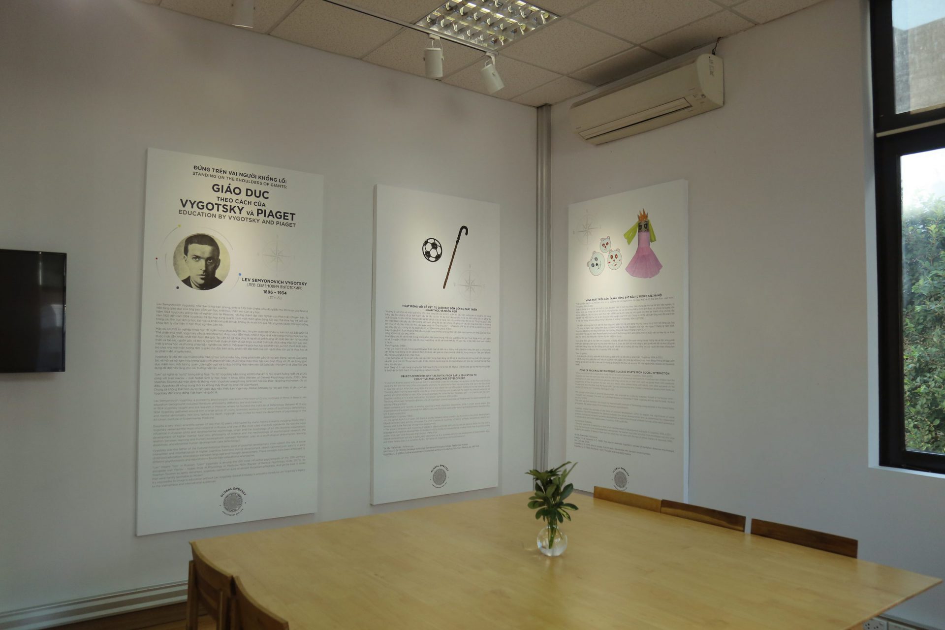 “Không. Một trăm vẫn ở đây mà” – GLOBAL EMBASSY